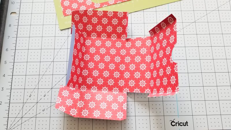 Gift box & Envelope with Cricut - DIY - The Nomad Studio