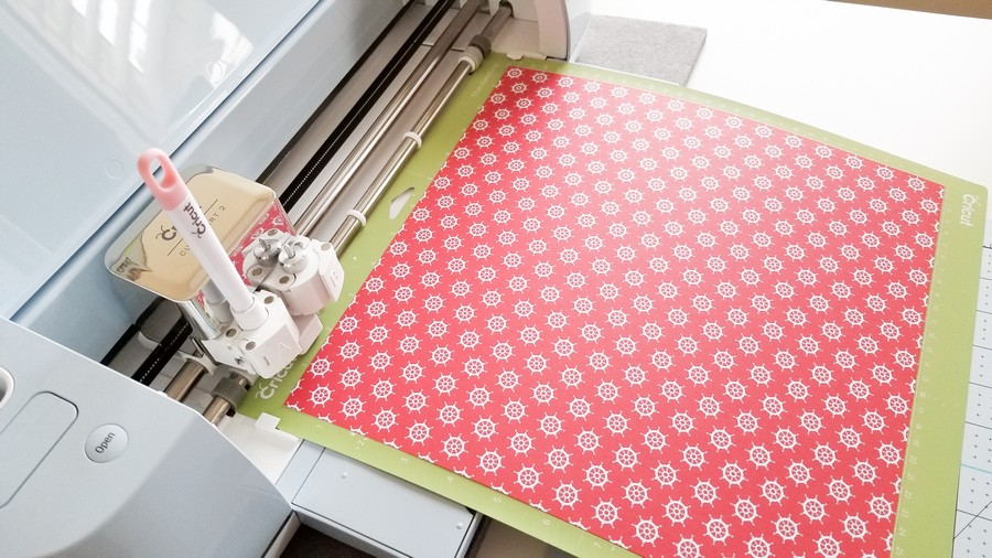 Gift box & Envelope with Cricut - DIY - The Nomad Studio