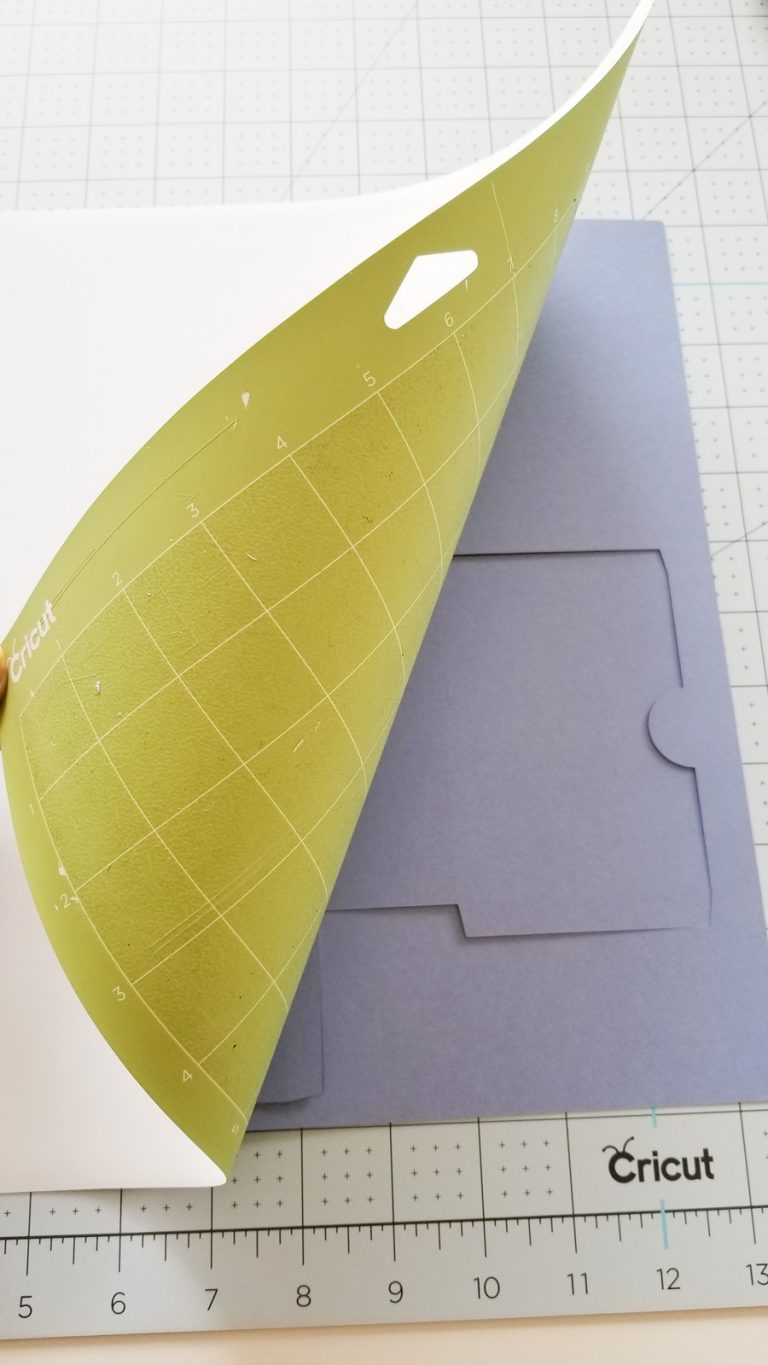 Gift box & Envelope with Cricut - DIY - The Nomad Studio