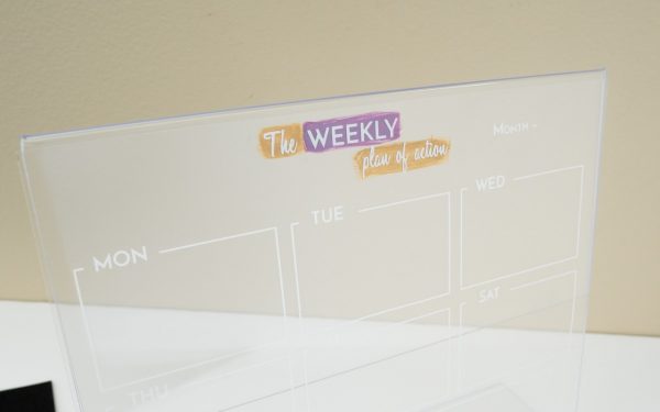 Table Top Dry Erase board using Acrylic Photo Frame - The Nomad Studio