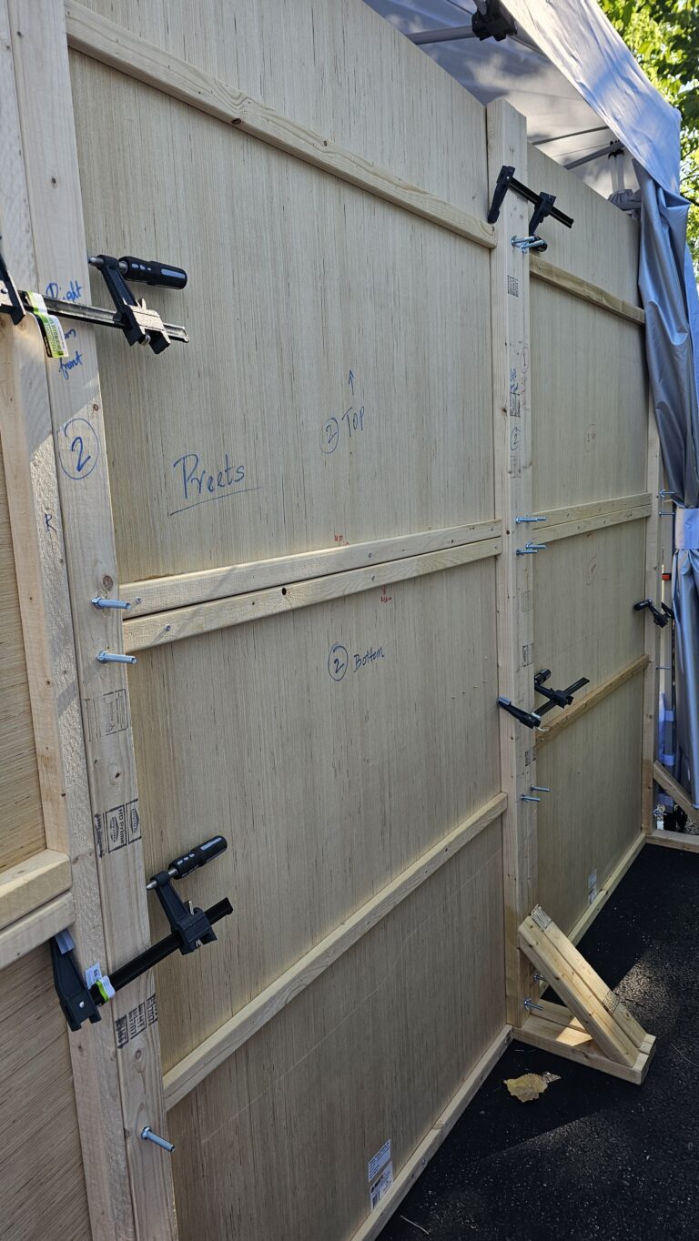 How to build display walls for Art booth - The Nomad Studio